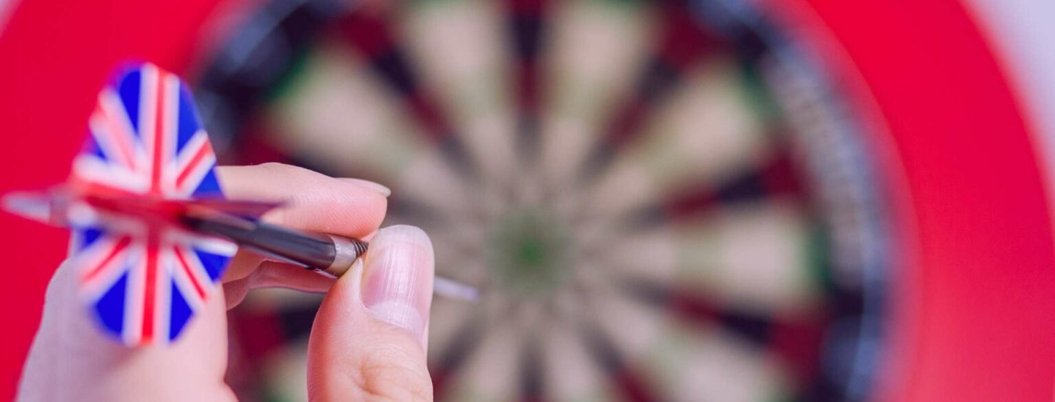 Best Way To Throw Darts: The Ultimate Dart Throwing Guides