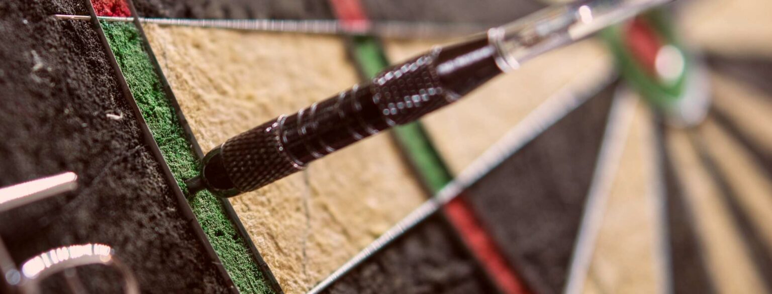 HOW TO PLAY 301 DARTS GAME: RULES, SCORING & TIPS AND TRICKS